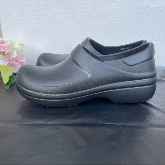 CROCS | Shoes | Crocs On The Clock Work Slipon Size 8 Women | Poshmark